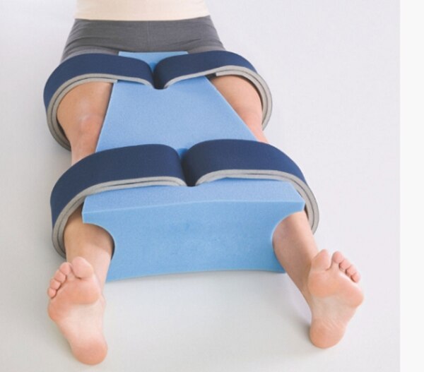 Hip Abduction Pillow 6 X 18 X 26 Inch | DiaMedical